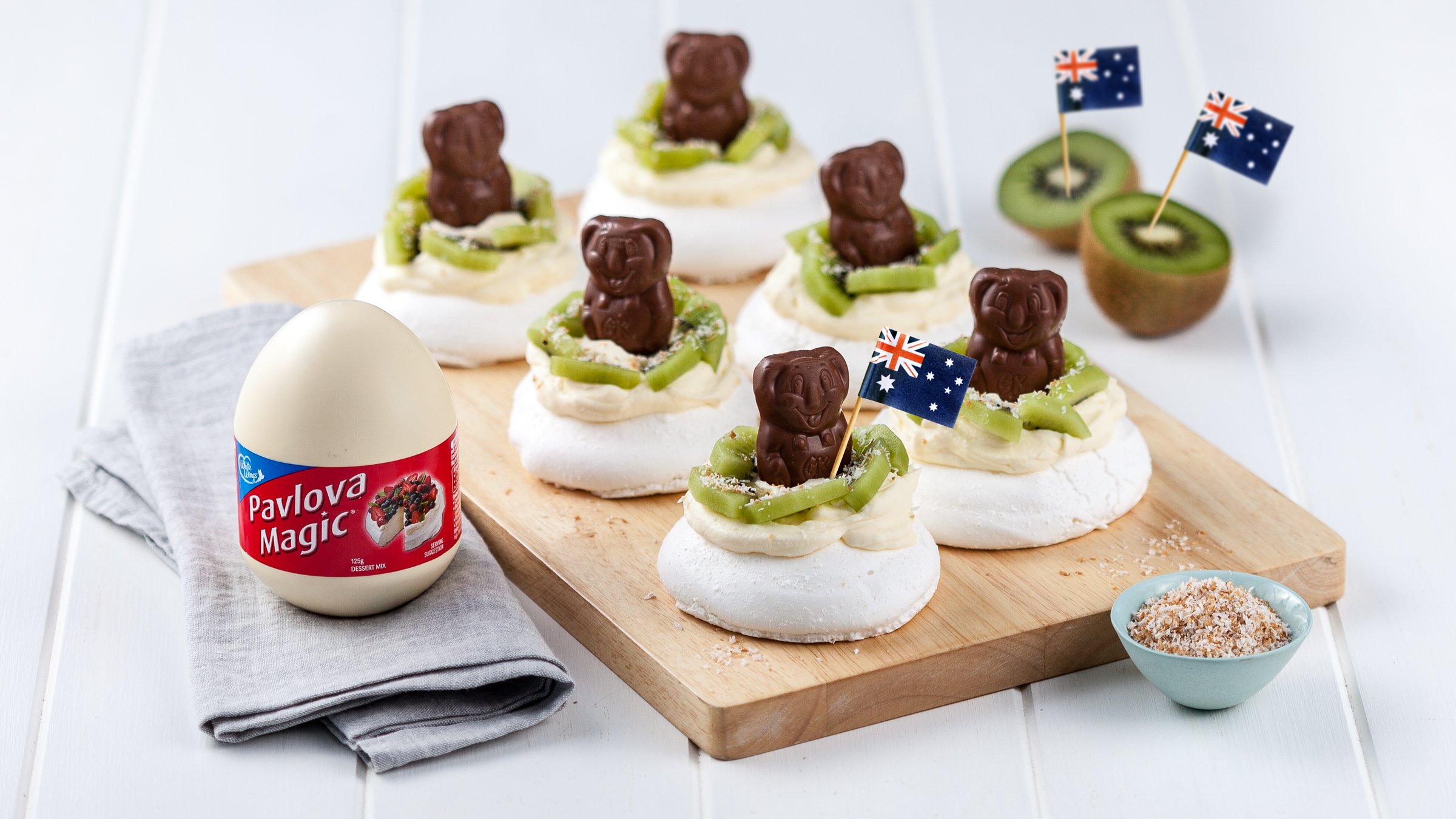 Mini Australia Day Pav’s | White Wings